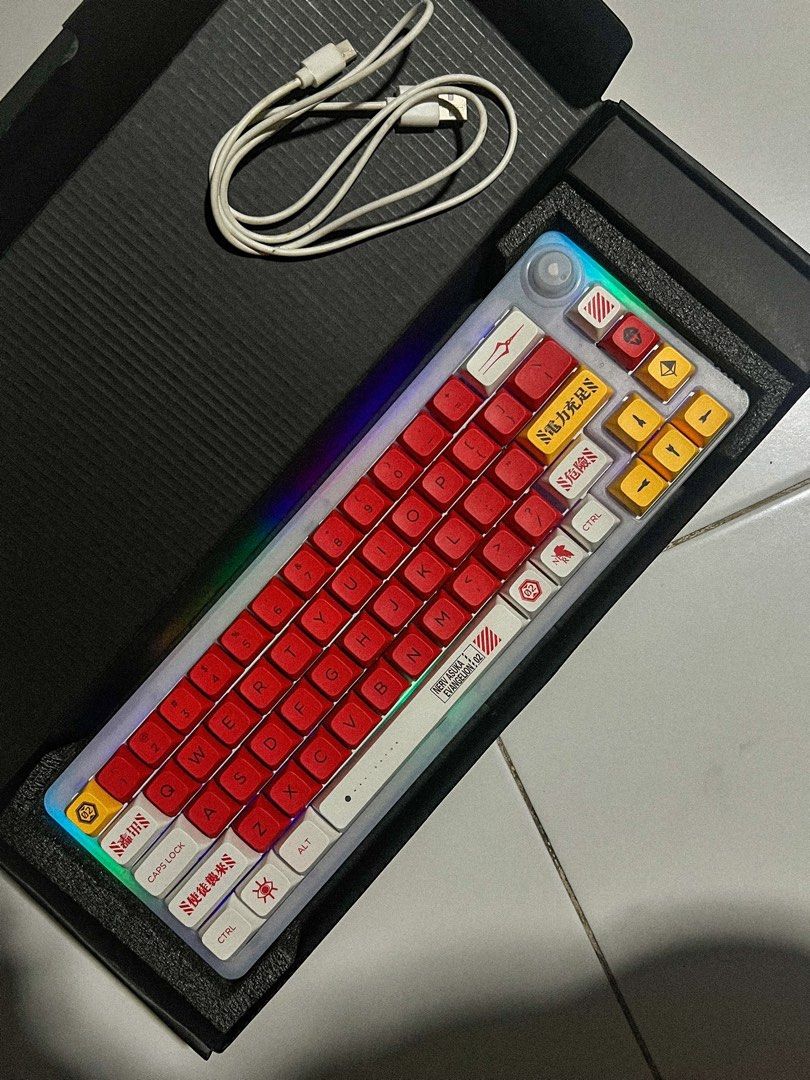 Custom GK68 Hot Swappable 65% Keyboard, Computers & Tech, Parts ...
