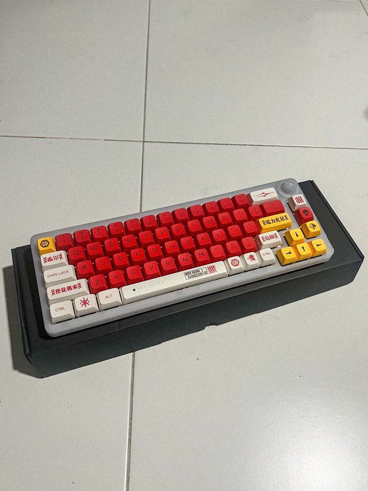 Custom GK68 Hot Swappable 65% Keyboard, Computers & Tech, Parts ...