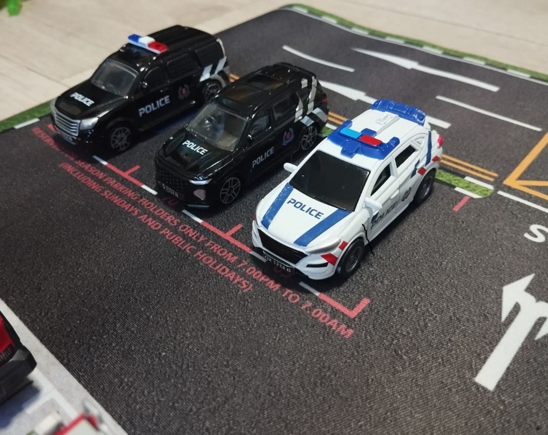 Diecast, SPF Police Fast Response Car (FRC), Traffic Police (TP ...