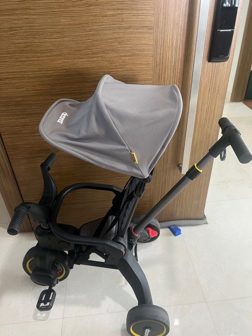 Donna Trike S1, Babies & Kids, Going Out, Strollers on Carousell