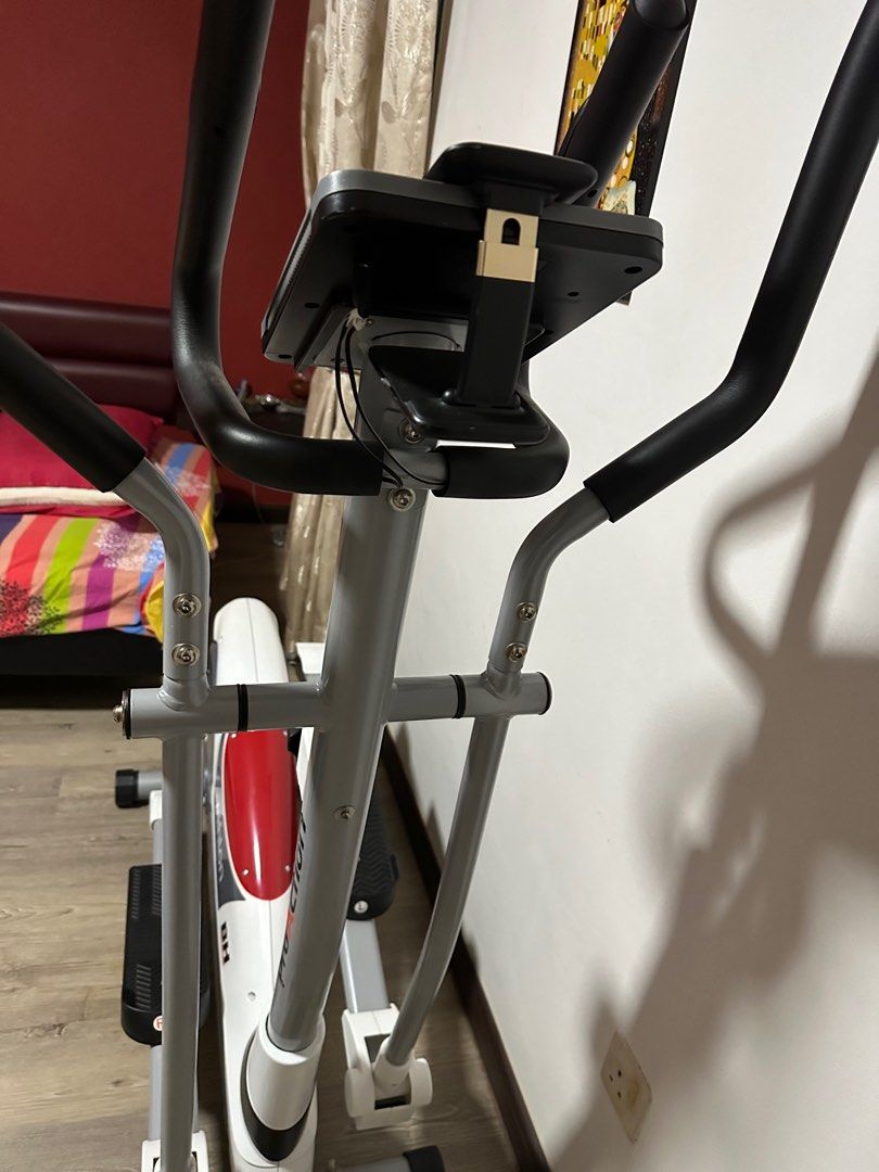 Exercise Bike, Sports Equipment, Exercise & Fitness, Cardio & Fitness Machines on Carousell