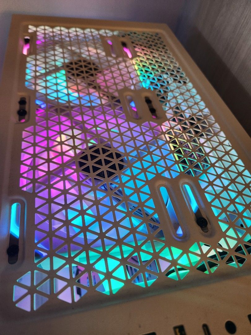 High performing Gaming Desktop (5600x / 8 x 4 32gb corsair vengeance ...