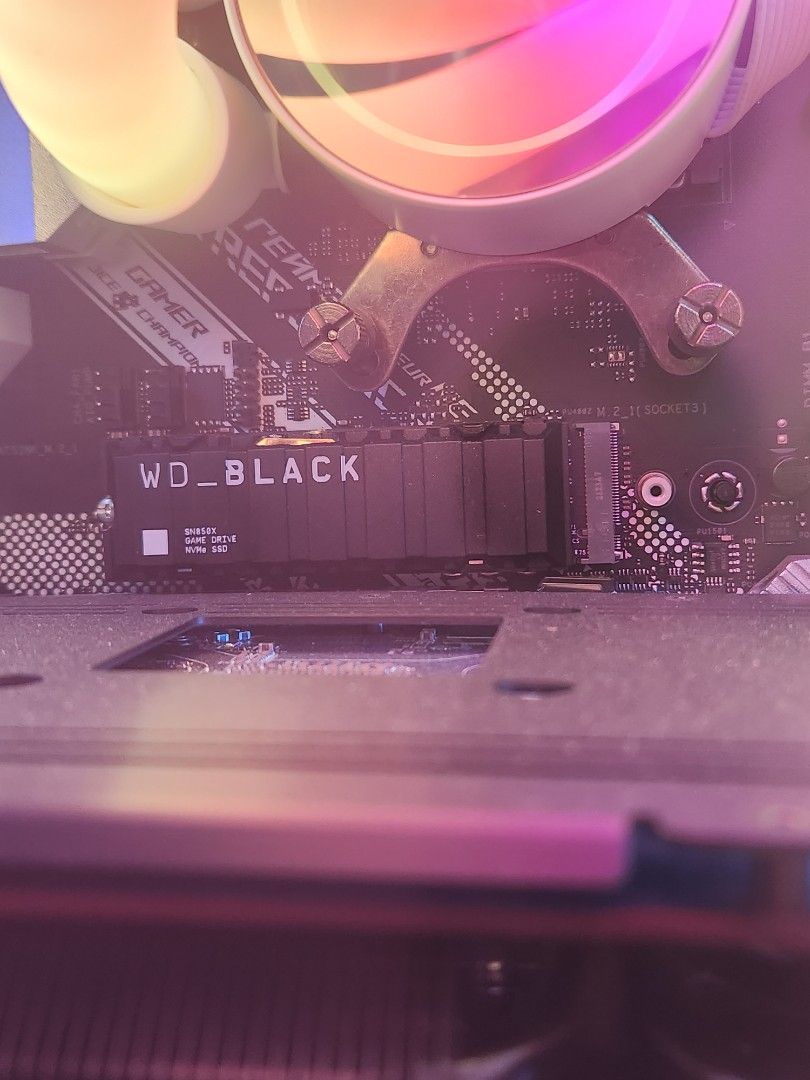 High performing Gaming Desktop (5600x / 8 x 4 32gb corsair vengeance ...