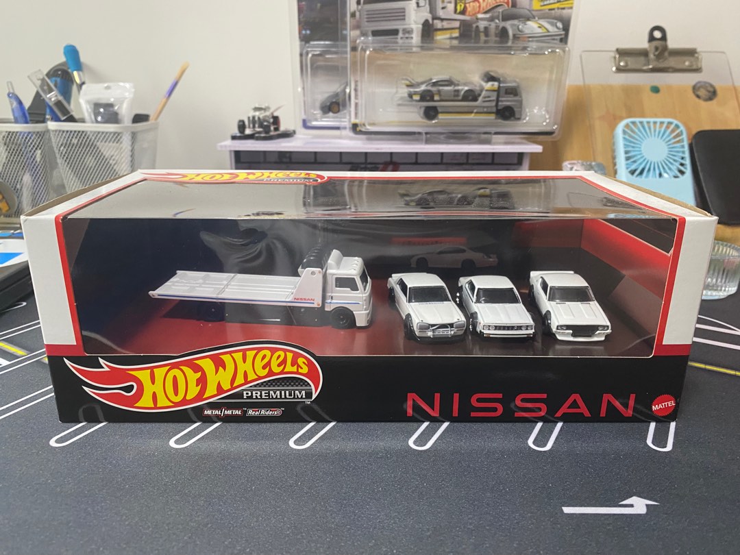 Hot Wheels Nissan Box Set GTR (Old Skylines), Hobbies & Toys, Toys ...