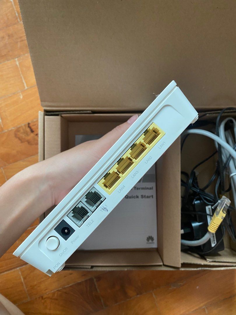 Huawei HG8240H5 GPON terminal router, Computers & Tech, Parts ...