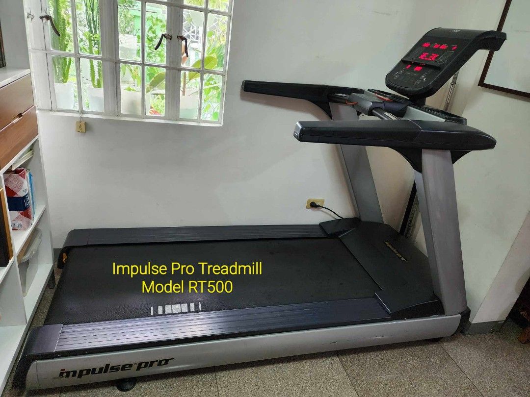 IMPULSE PRO RT500 Commercial Treadmill, Sports Equipment, Exercise & Fitness, Cardio & Fitness ...