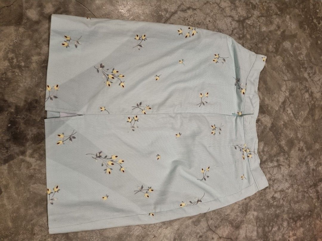 Light Blue Top, Mini Skirt, bustier form fitting set, Women's Fashion ...