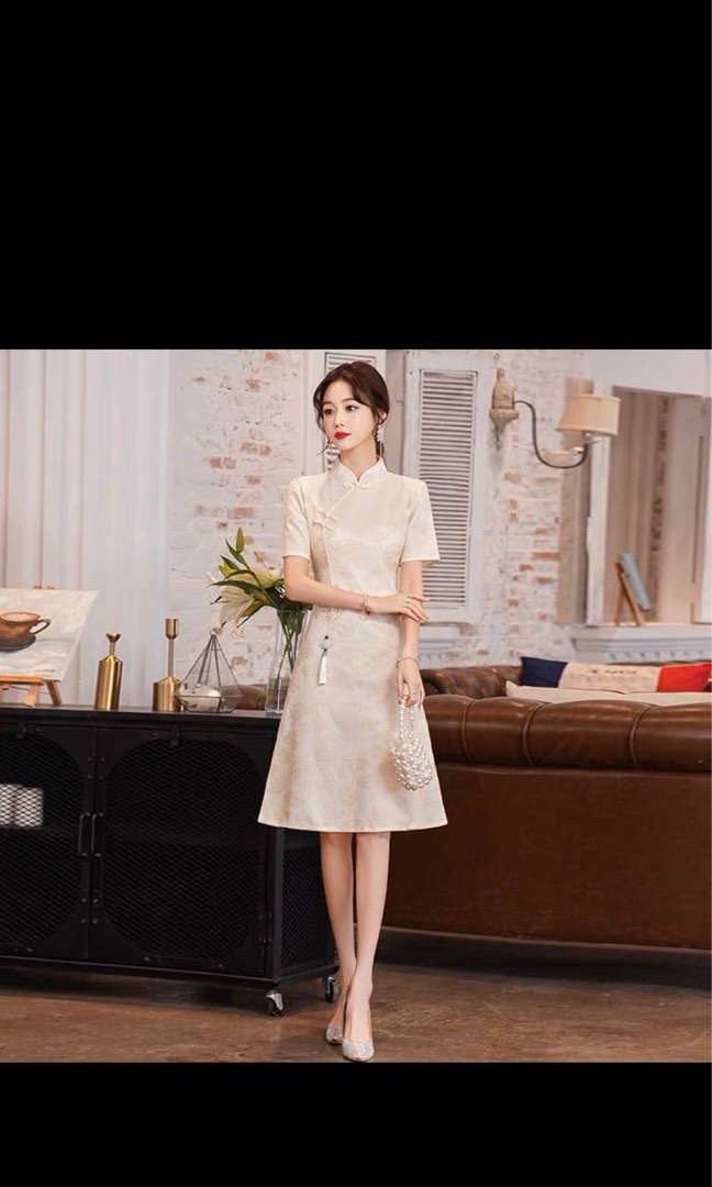 Light yellow qipao cheongsam, Women's Fashion, Dresses & Sets ...