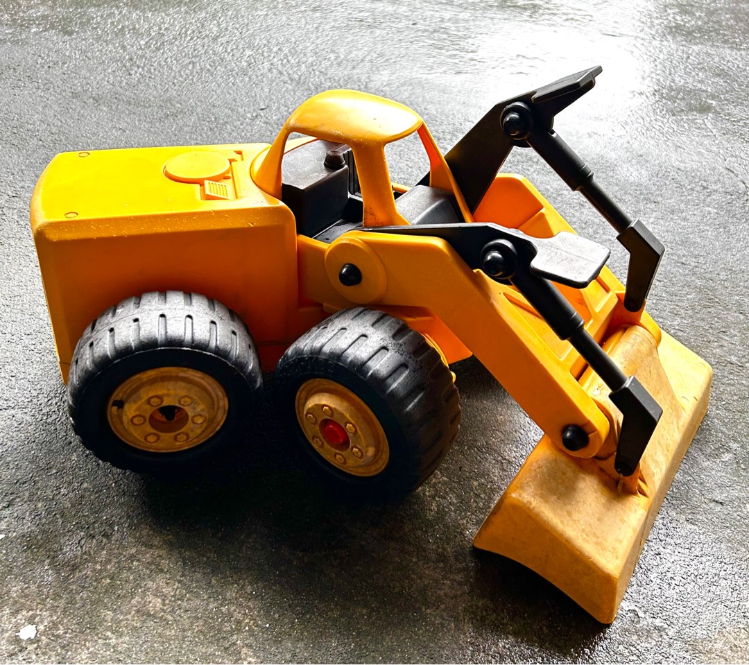 Little Tikes Wheel Loader Toy Car, Hobbies & Toys, Toys & Games on ...