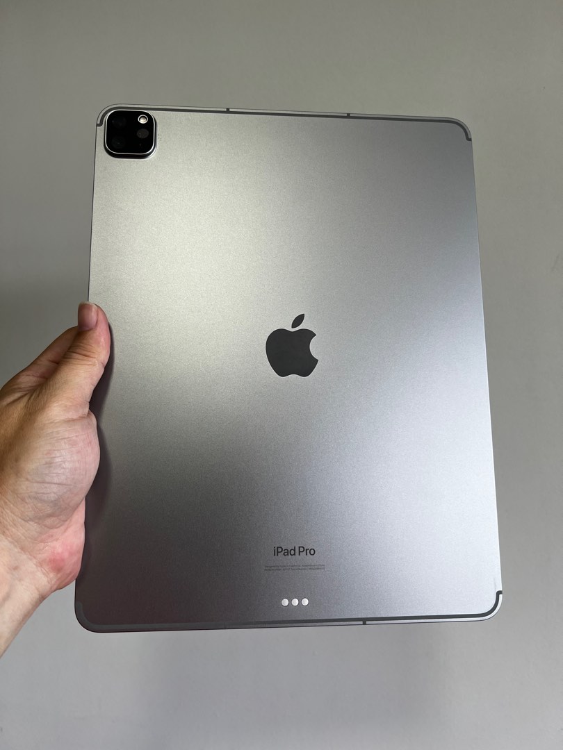 M2 iPad pro 12.9 (2022) 6th Generation, Mobile Phones & Gadgets, Tablets, iPad on Carousell