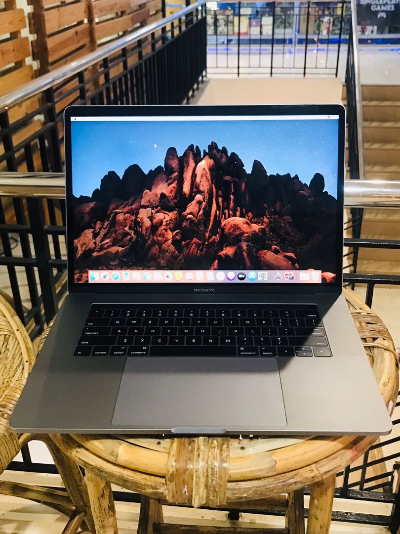 MACBOOK PRO TOUCHBAR 2016 (macOS Catalina),16GB RAM,1TB STORAGE,CORE i7,NO ISSUE on Carousell