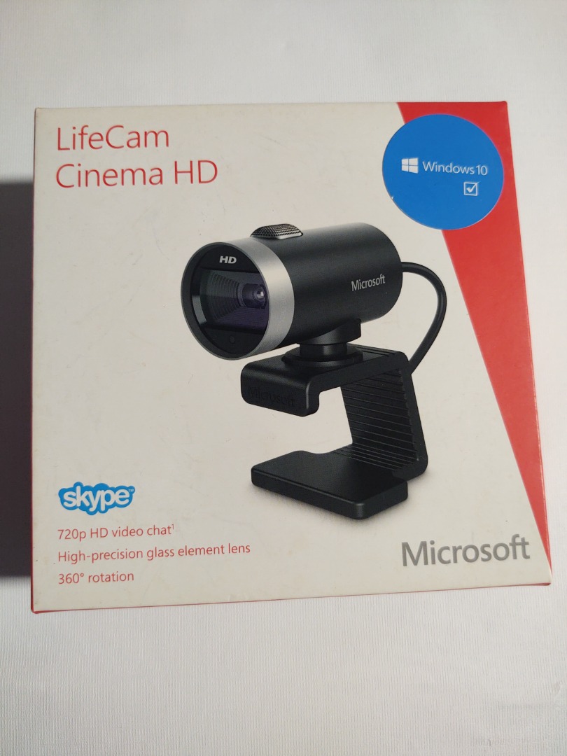 does microsoft webcam have a microphone