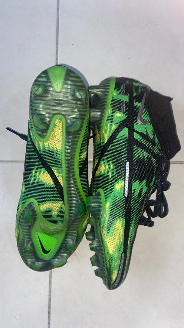 NIKE PHANTOM GT2 SHOCKWAVE FOOTBALL / SOCCER BOOT, Sports Equipment ...