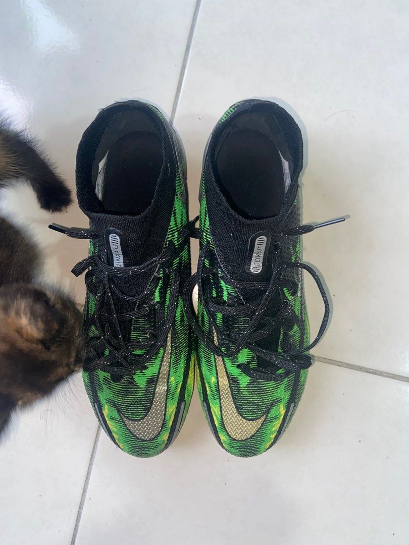 NIKE PHANTOM GT2 SHOCKWAVE FOOTBALL / SOCCER BOOT, Sports Equipment ...