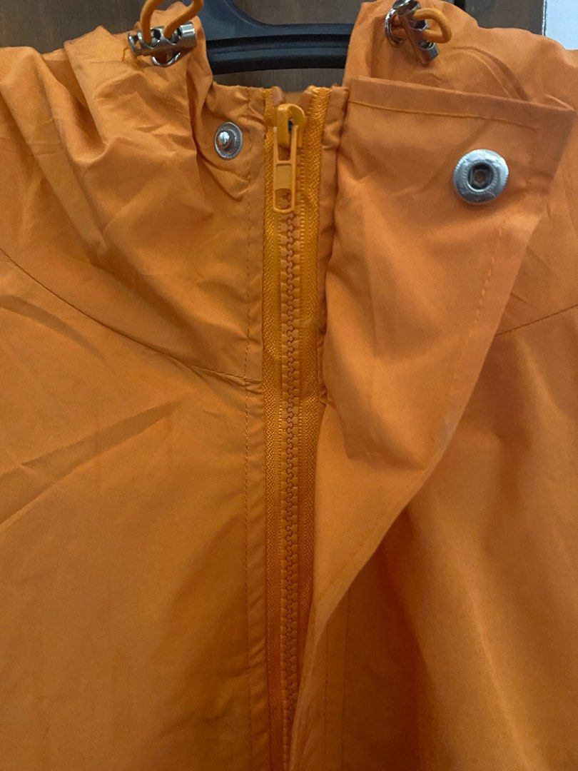 Nike Windbreaker, Men's Fashion, Activewear on Carousell