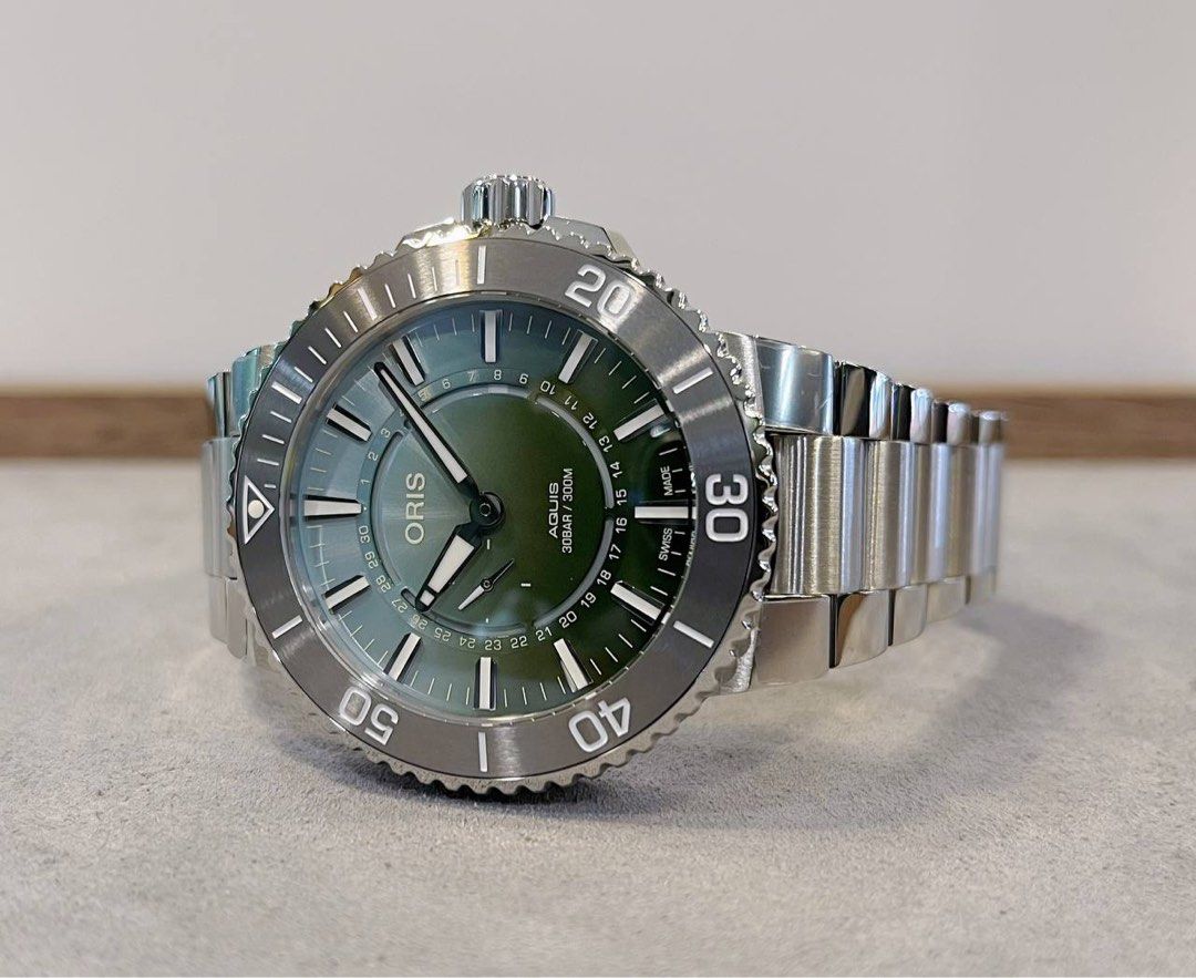 Oris Aquis Dat Watt Limited Edition II, Luxury, Watches on Carousell