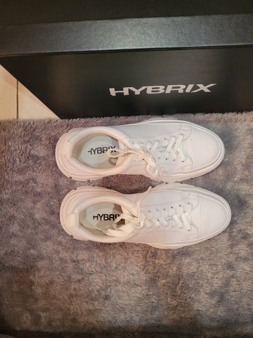 Pedro Hybrix Texture Sneakers, Fesyen Pria, Sepatu , Sneakers di Carousell