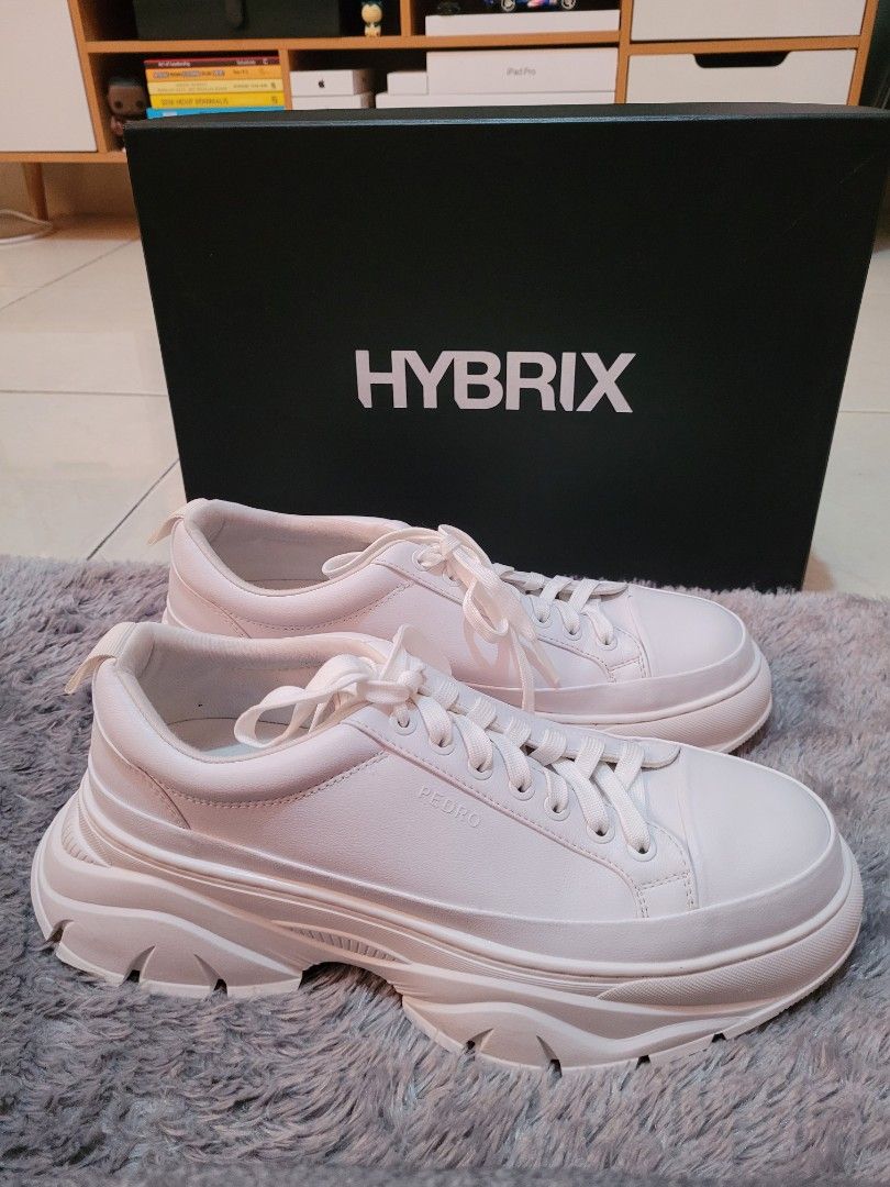 Pedro Hybrix Texture Sneakers, Fesyen Pria, Sepatu , Sneakers di Carousell