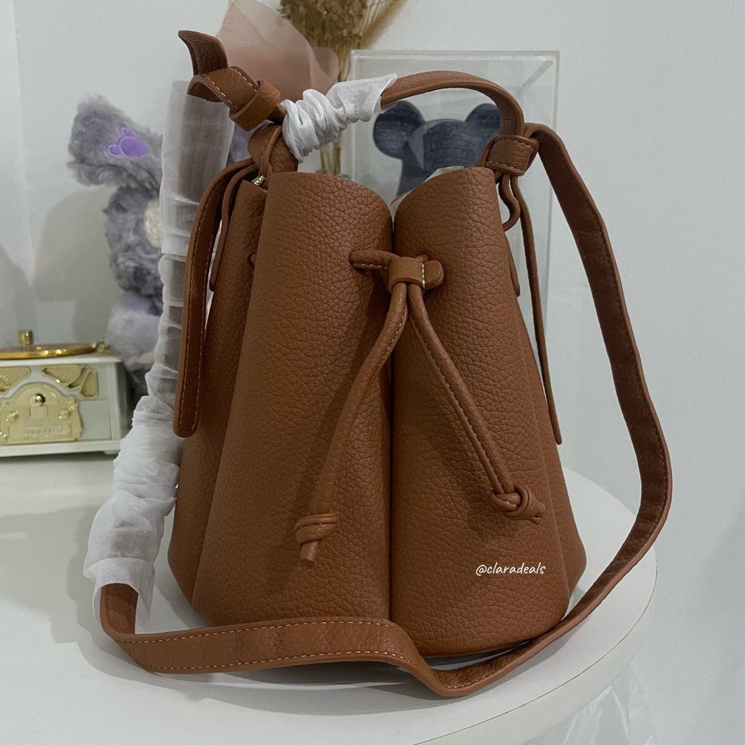 Polene Numero Huit Bucket Bag, Women's Fashion, Bags & Wallets, Cross ...