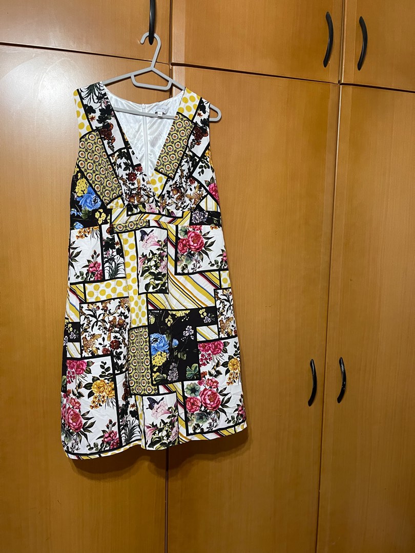 [priced to clear]Future state body hugging dress, Women's Fashion ...