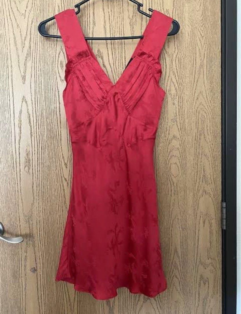 Realisation Par Roxy Dress in Red Silk on Carousell