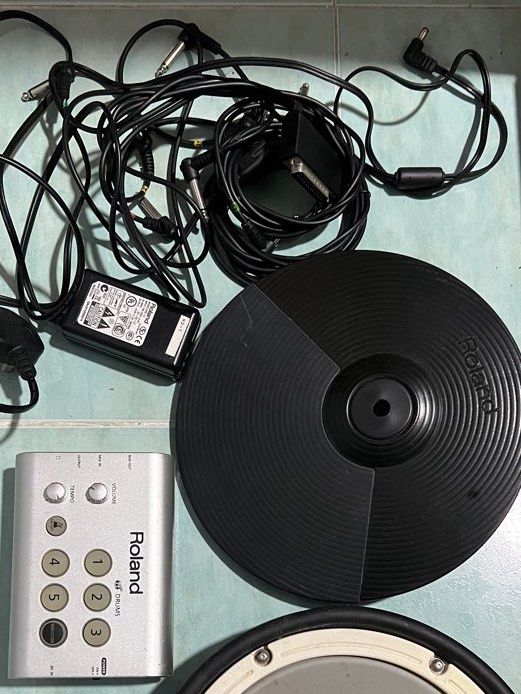 Roland hd-1 module cy-5 cy5, 興趣及遊戲, 音樂、樂器 & 配件, 樂器 - Carousell