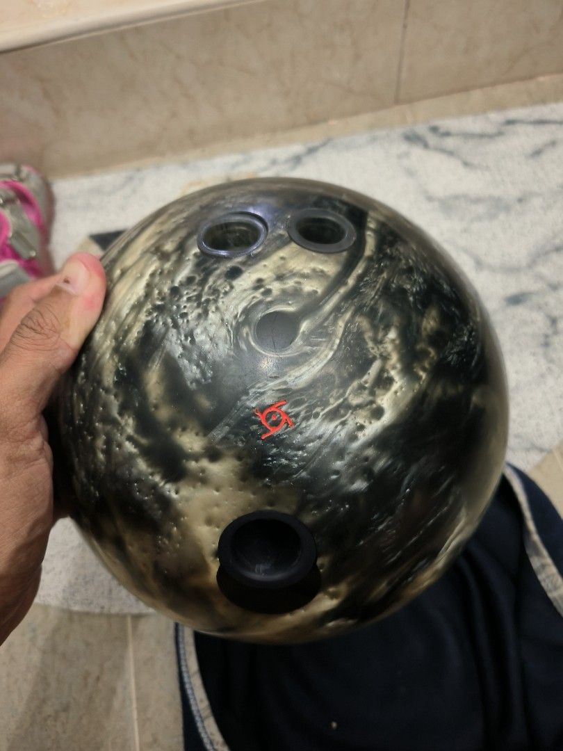 storm ice bowling ball, Sports Equipment, Sports & Games, Billiards ...