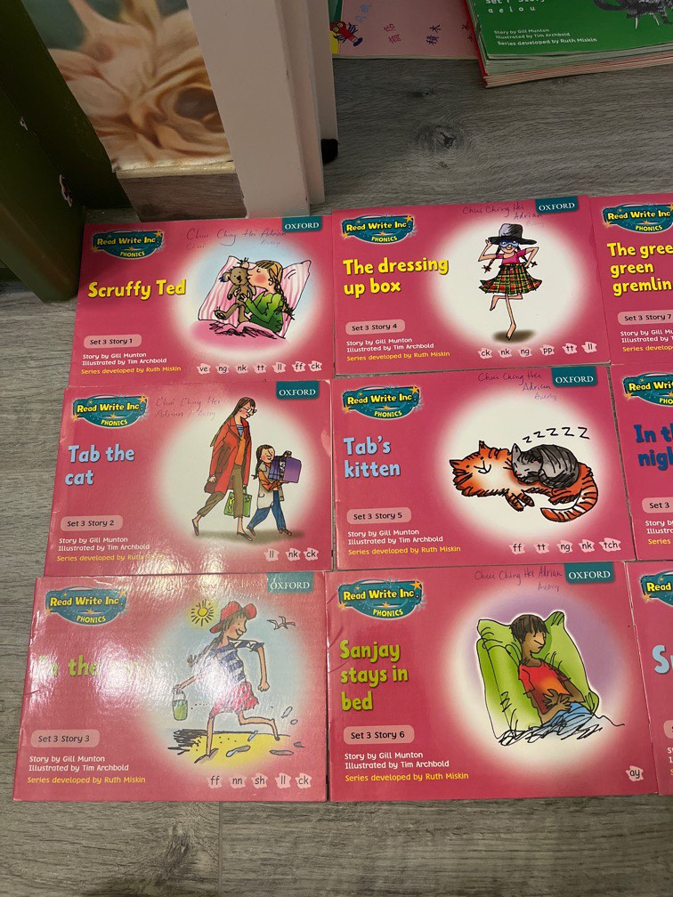 RWI pink level phonics book, 興趣及遊戲, 書本 & 文具, 小朋友書 - Carousell