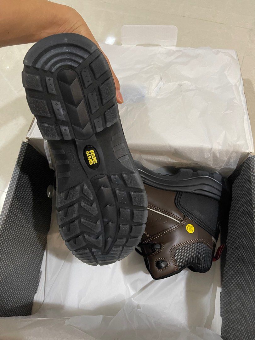 Safety Jogger, Men's Fashion, Footwear, Boots on Carousell