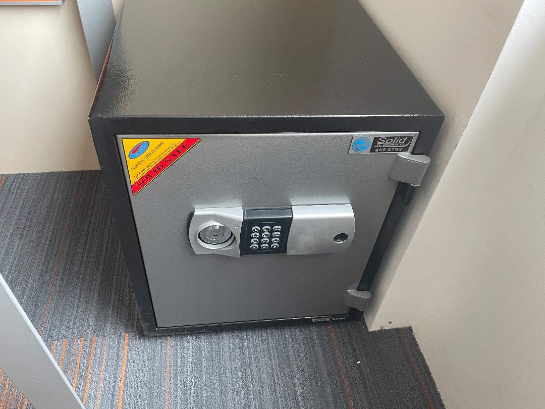 save box, Furniture & Home Living, Security & Locks, Safe on Carousell