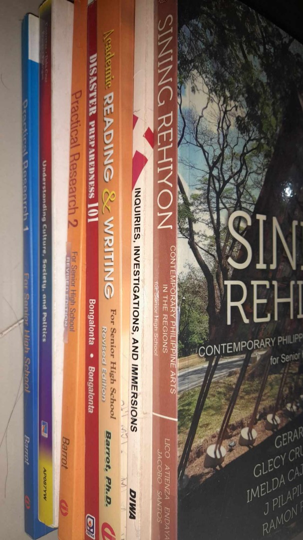 SHS STEM BOOKS, Hobbies & Toys, Books & Magazines, Textbooks on Carousell