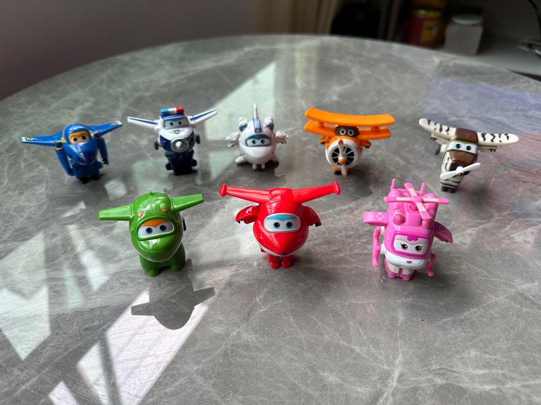 Small super wing toy, Hobbies & Toys, Toys & Games on Carousell