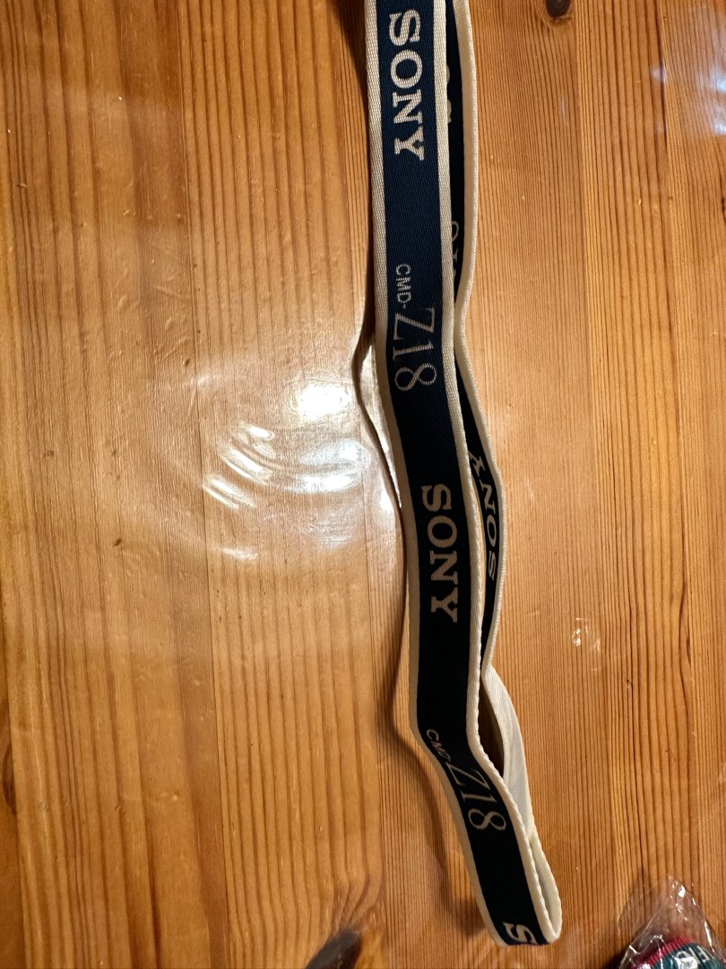 Sony CMD-Z18, 手提電話, 其他裝置 - Carousell