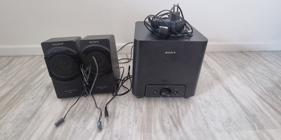 Sony computer speaker + woofer. Model SRS-D4, Audio, Soundbars ...