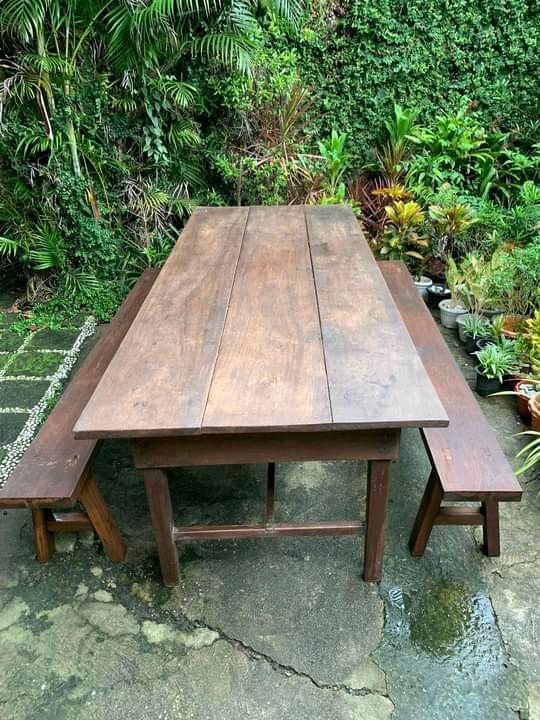 TABLE LONG WITH CHAIRS ACCENT, Furniture & Home Living, Furniture ...