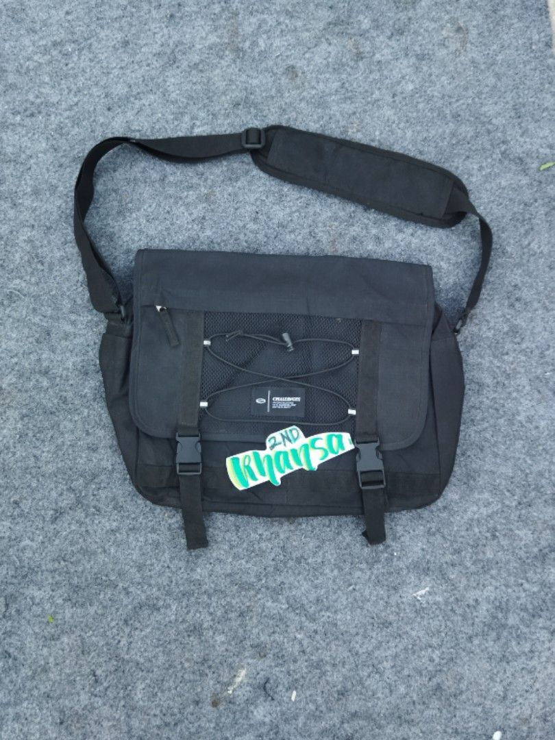 Tas Slempang shoopen x who topten dickies Eiger, Fesyen Pria, Tas & Dompet , Tas Selempang di ...