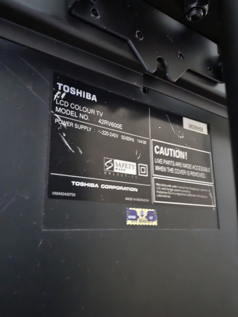 Toshiba 42 inch FULL HD LCD TV - 42RV600E, TV & Home Appliances, TV ...