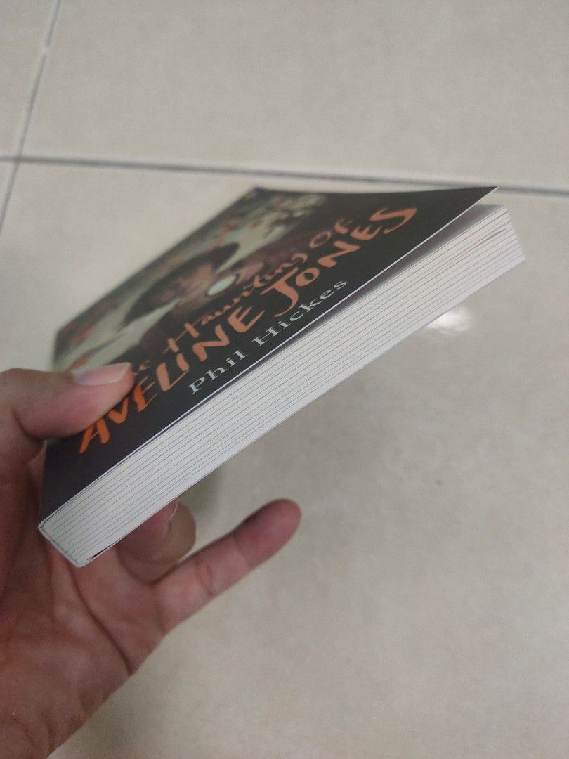 [Usborne] The Haunting of Aveline Jones by Phil Hickes (Children ...