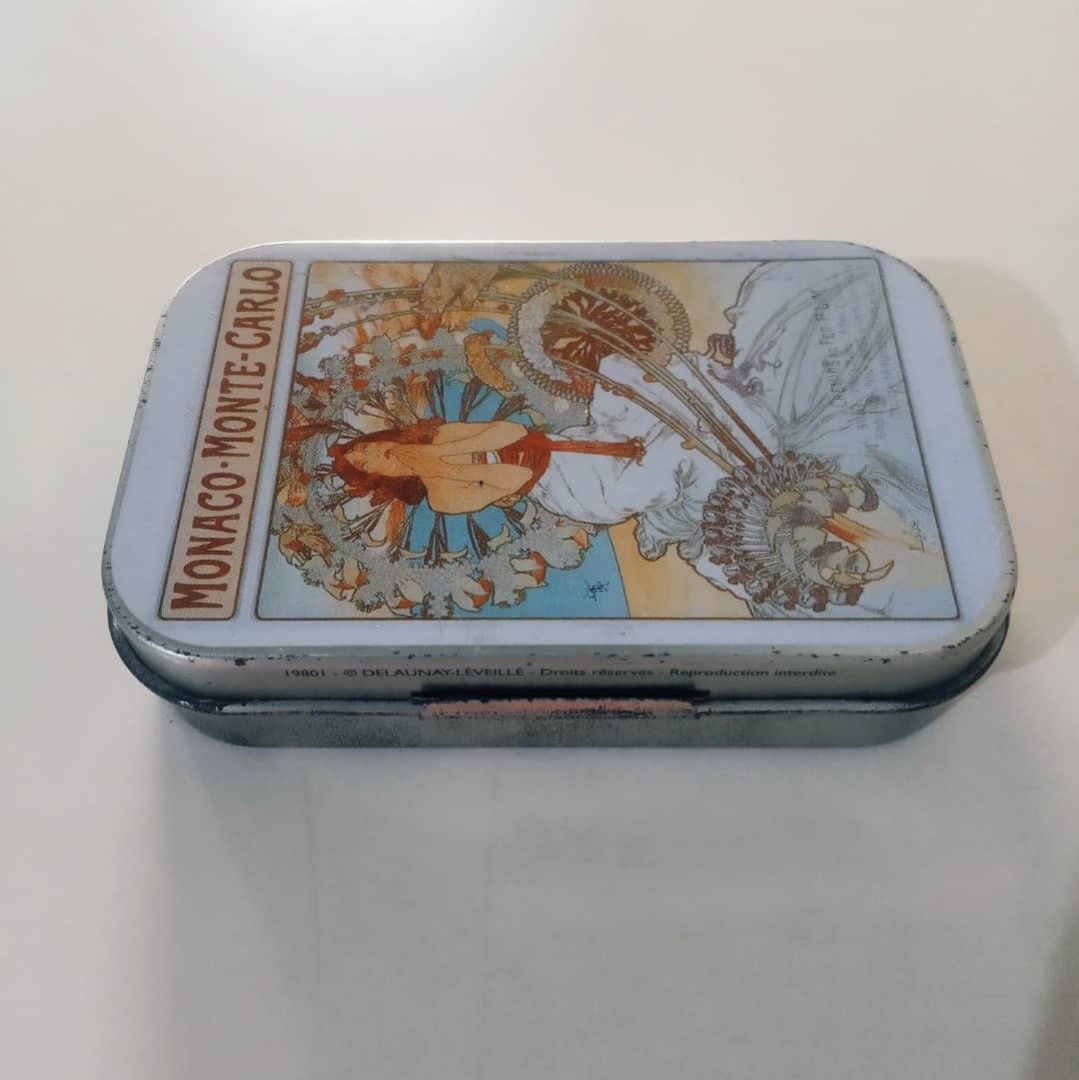Vintage French Candy Tin, Antik, Pajangan di Carousell