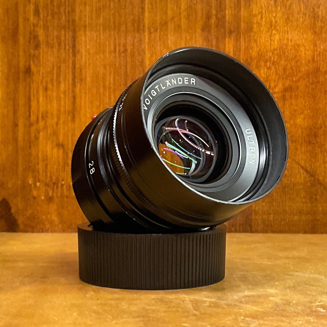 Voigtlander 28f2 V1 W/Box (9910862), Photography, Lens & Kits on Carousell