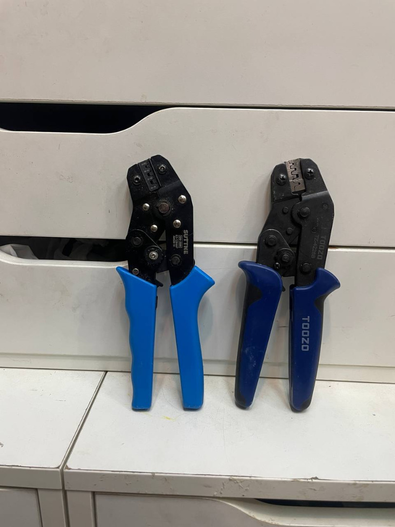 Wire crimping tools / wire crimpers, 傢俬＆家居, 其他, 家居改善及收納用品 - Carousell