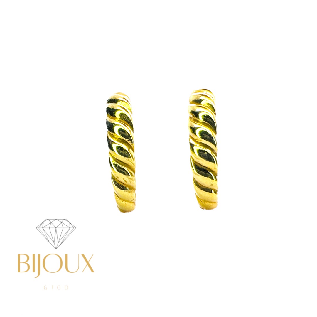 1.83grams 18K Gold Croissant Half Loop Earrings Pawnable, Women's ...