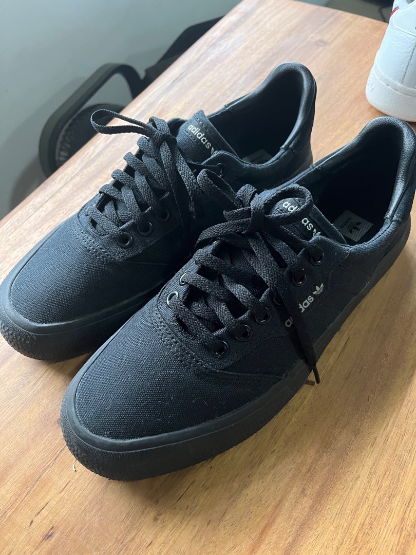 Adidas 3MC triple black, Men's Fashion, Footwear, Sneakers on Carousell