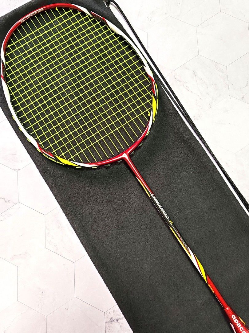 Apacs Vanguard 11 Badminton Racket with Felet Ultrasonic 63 Badminton ...