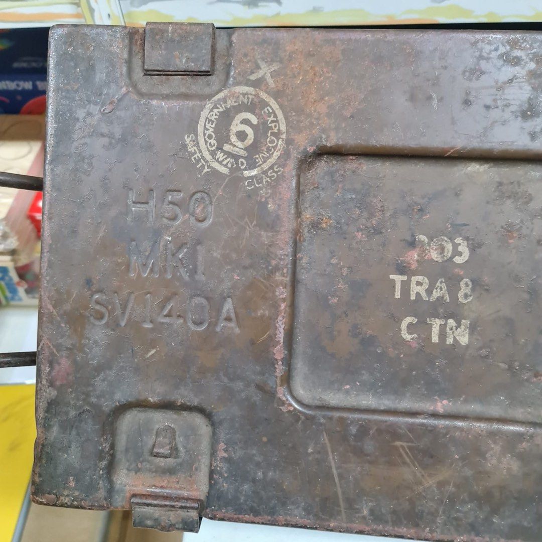 Army metal box for explosives, 1956 ,, Hobbies & Toys, Memorabilia ...