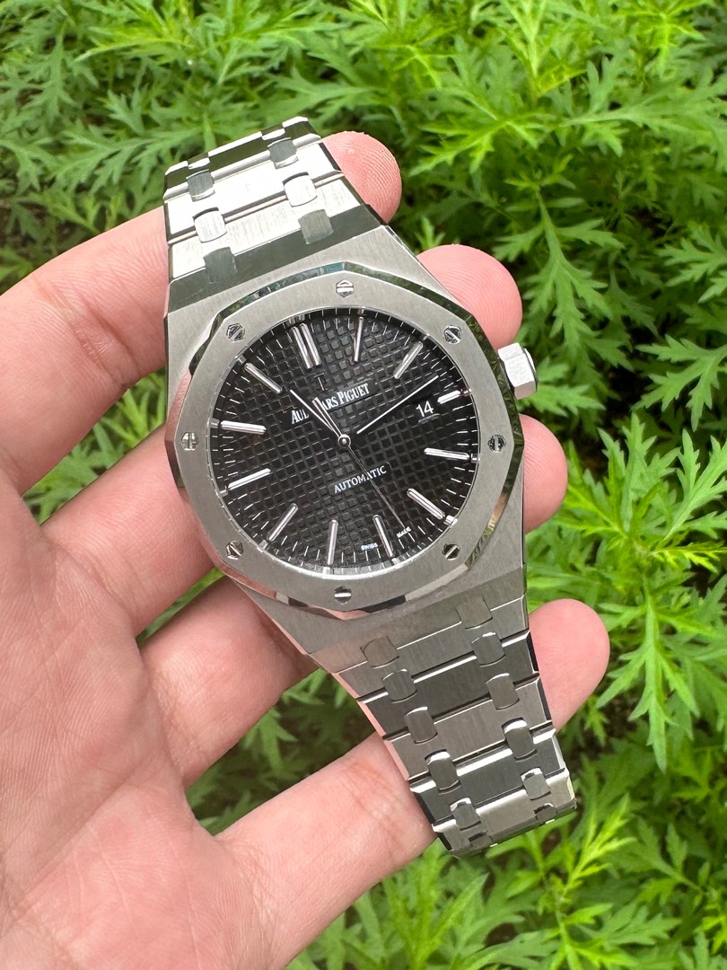 Audemars Piguet Royal Oak 15400st 15400, Luxury, Watches on Carousell