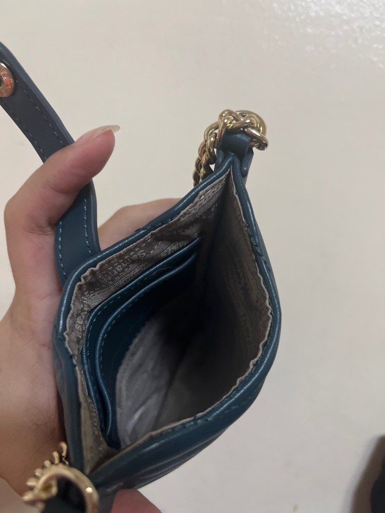 Authentic Samantha Thavasa Phone Sling, Women's Fashion, Bags & Wallets ...