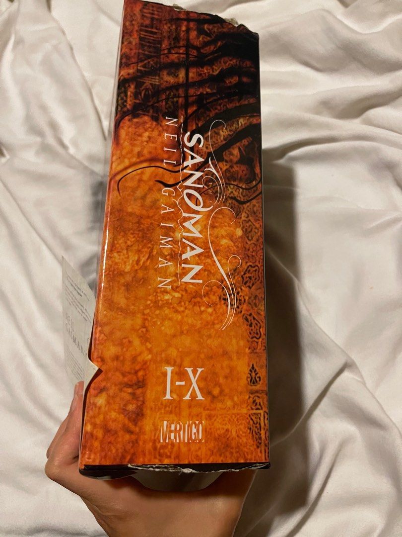 Bid: Sandman Complete Collection Box, Hobbies & Toys, Books & Magazines ...