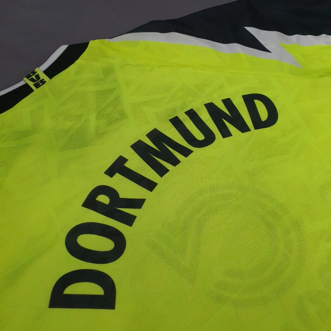 BORUSSIA DORTMUND 1995/96 HOME KIT, Men's Fashion, Activewear on Carousell