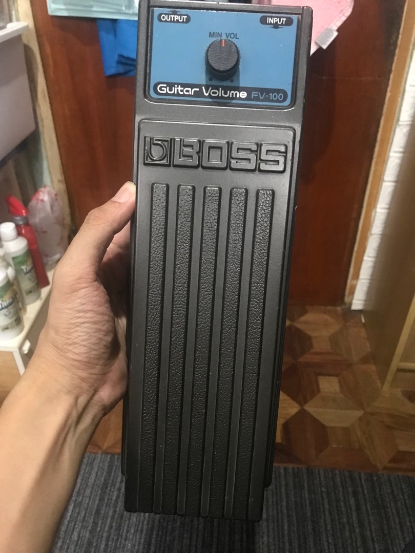 Boss FV100 volume pedal, Audio, Other Audio Equipment on Carousell